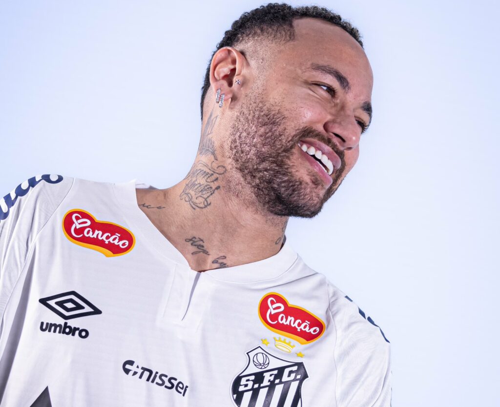 Neymar faz reestréia pelo Santos - Rádio FM A Voz da Liberdade